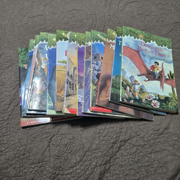 Scholastic | Other | Magic Tree House Books Set Lot Of 3 Kids Books ...